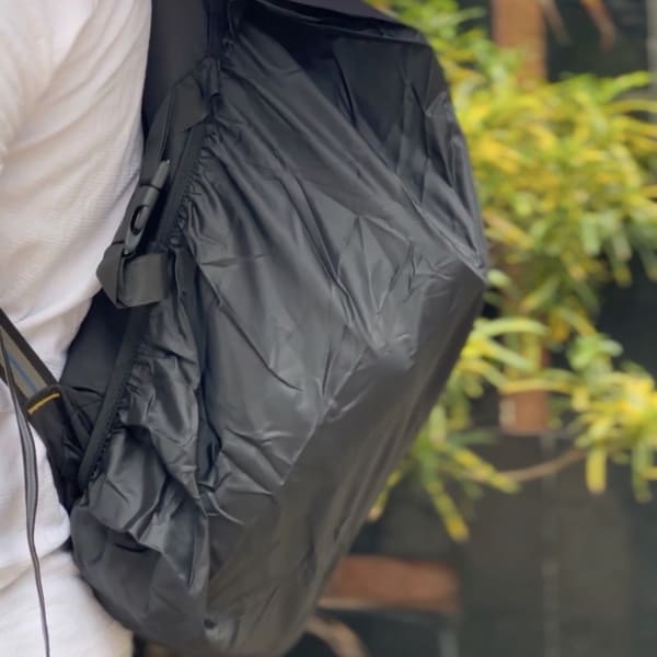 Buy/Send Backpack Cover Waterproof Single Piece Online | IGP | JVS1249865