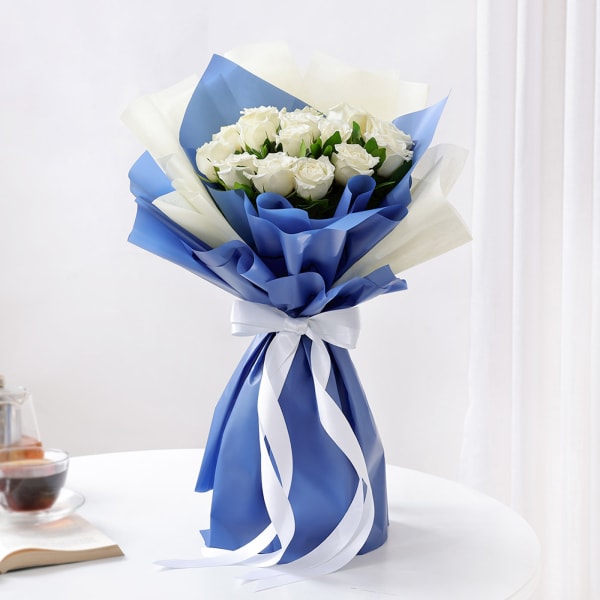 Order Beautiful Bunch of 15 White Roses Online at Best Price, Free ...