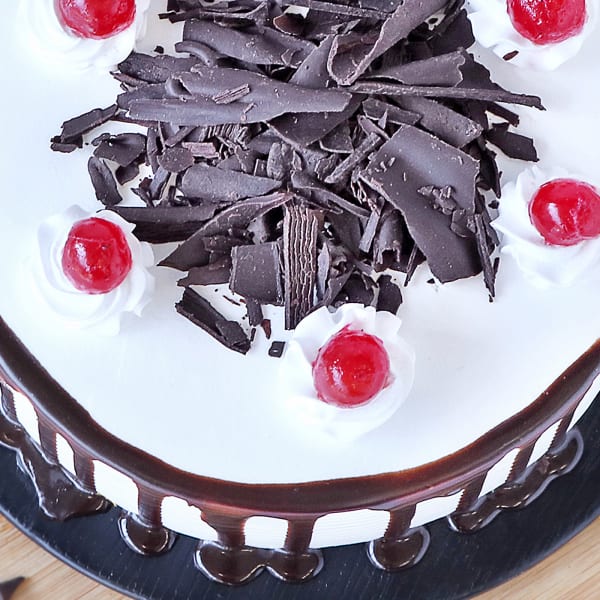 Order Black Forest Cake 2 Kg Online at Best Price, Free Delivery|IGP Cakes
