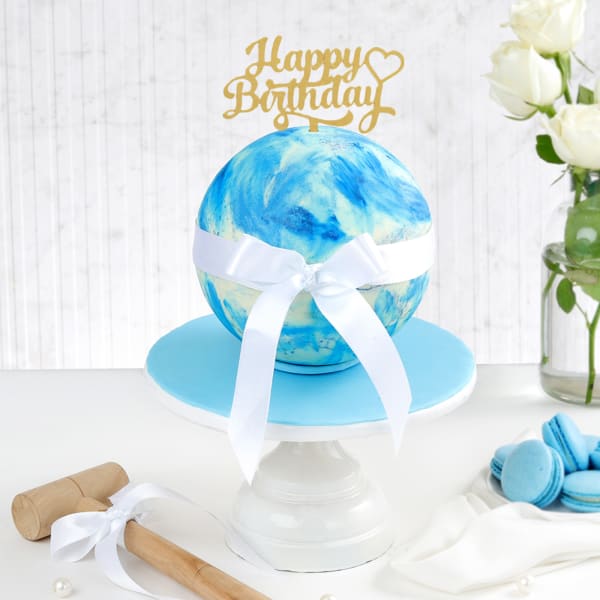 Order Blue Chocolate Pinata Ball Cake for Birthday 1Kg Online at Best ...