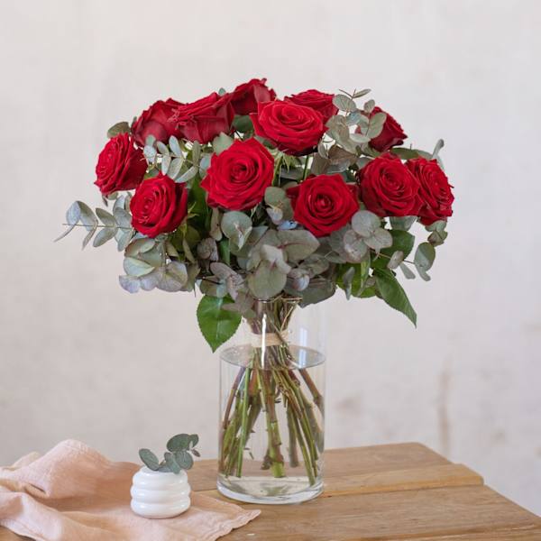 Buy/Send Bouquet of 12 red roses Online | IGP | NID1339010