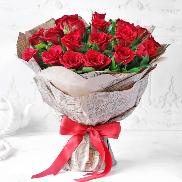 Order Bouquet of Red Roses 20 stems Online at Best Price, Free Delivery ...