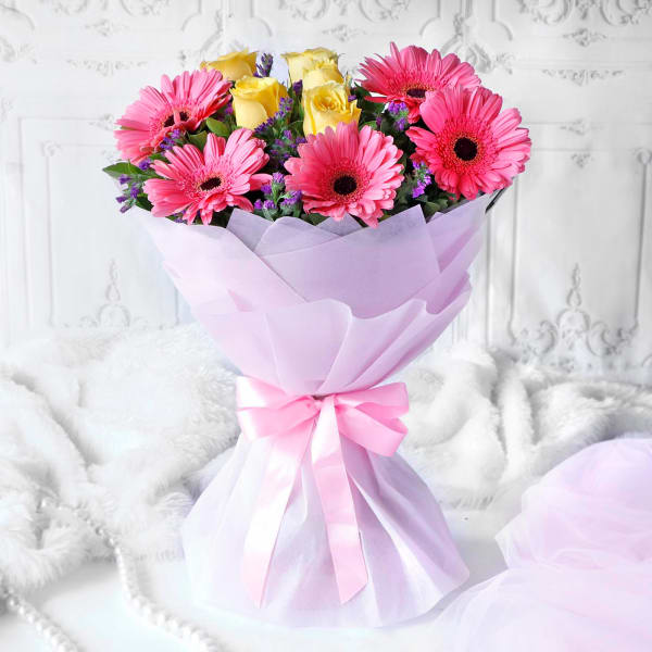 Order Bunch of 10 Mix Flower in Tissue Wrapping Online at Best Price ...
