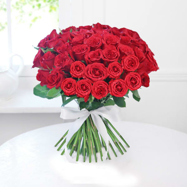 Order Bunch of 50 Roses for your Love Online at Best Price, Free ...