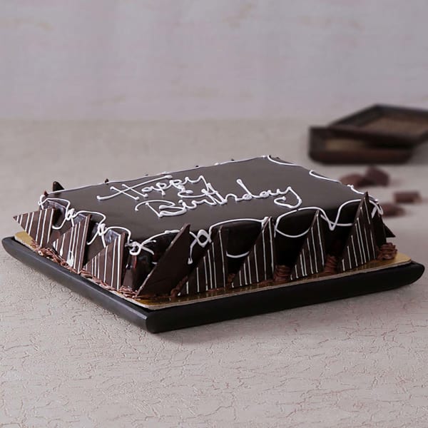 Chocolate Cake with Chocolate Fence 1 Kg : Gift/Send Corporates Gifts ...
