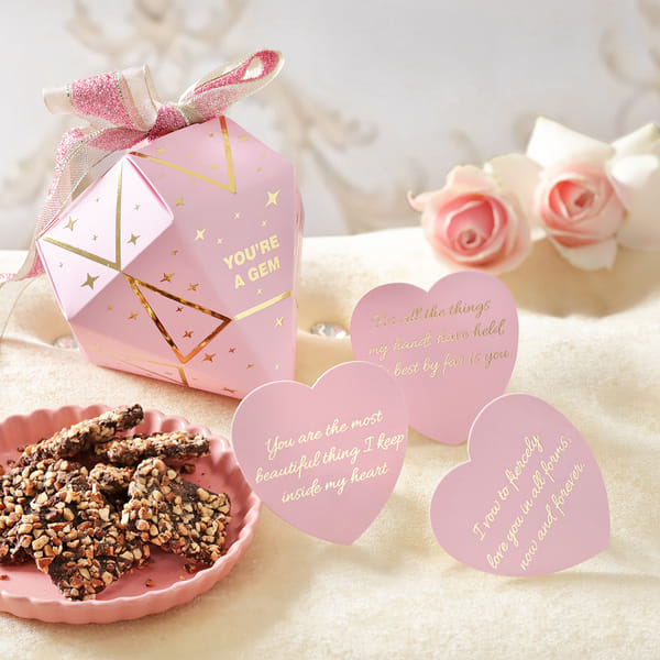 Buy/Send Diamond Box With Messages & Chocolates Online | IGP | JVS1275002