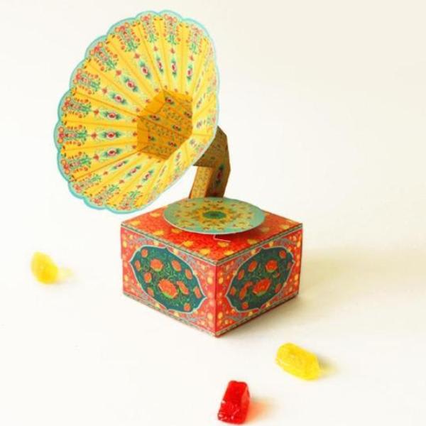 Buy/Send DIY Mini Gramophone Box - Colorful Online | IGP | JVS1232009