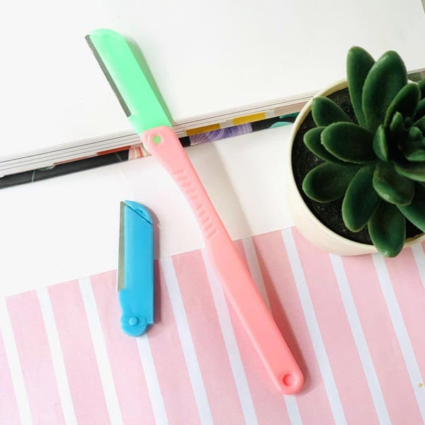 Buy/Send Eyebrow Trimmer Blade - Foldable - Single Piece Online | IGP ...