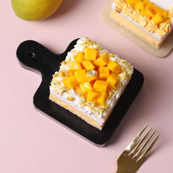 Buy/Send Fresh Cream Mango Pastry Online | IGP | JVS1408726
