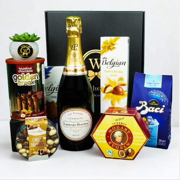 Buy/Send Gracious Champagne Gift Box Online | IGP | NZ1411113