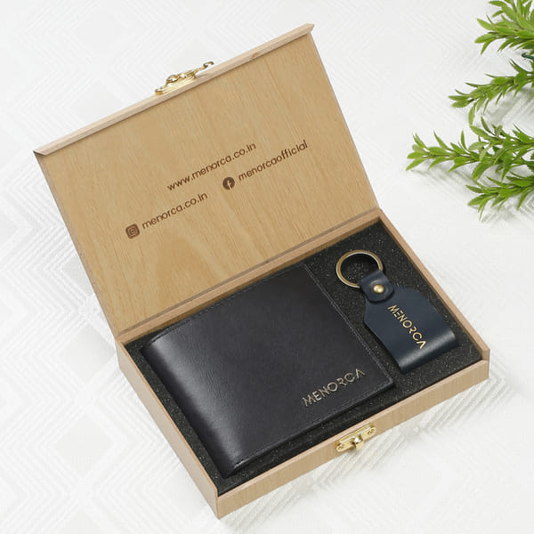 Buy/Send Premium Card Holder And Keychain Combo For Men Black Online ...