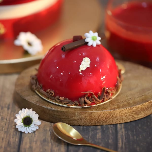Raspberry Rhapsody Mousse Pastry: Gift/Send Qfilters Gifts Online ...