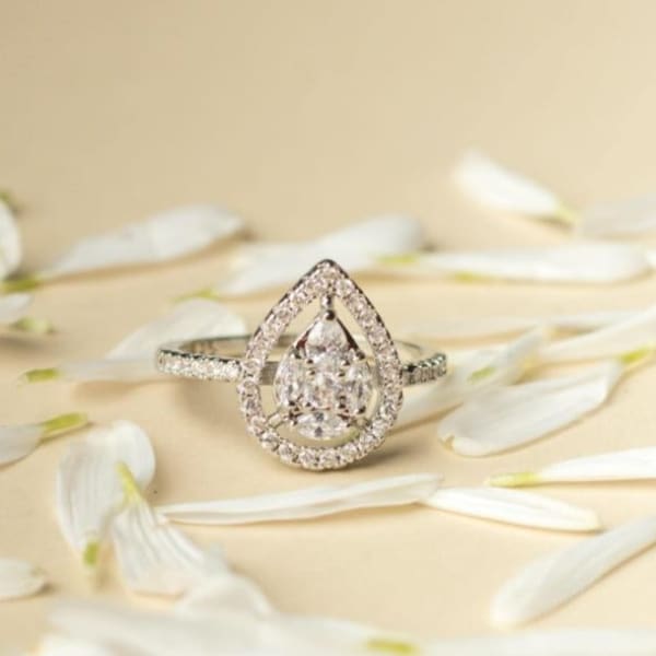 Buy/Send Ring Lustre Crystal Single Piece Online | IGP | JVS1217285