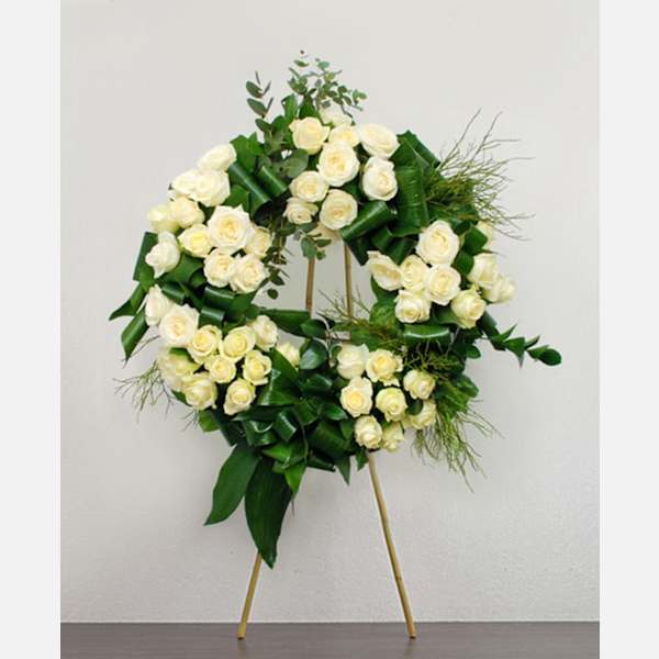 Buy/Send Round funeral crown Online | IGP | NID1345081