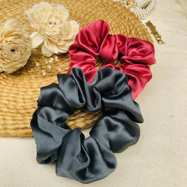 Buy/Send Scrunchies Dark Grey and Red Set of 2 Online | IGP | JVS1235243