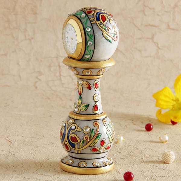 Traditional Vase Stand Table Clock: Gift/Send ITC Infotech Gifts Online ...