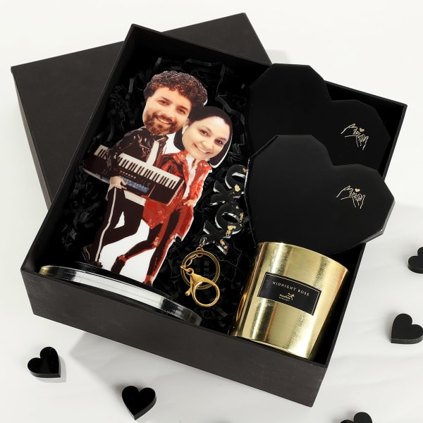 XOXO Personalized Caricature Gift Box: Gift/Send Valentine's Day Gifts ...