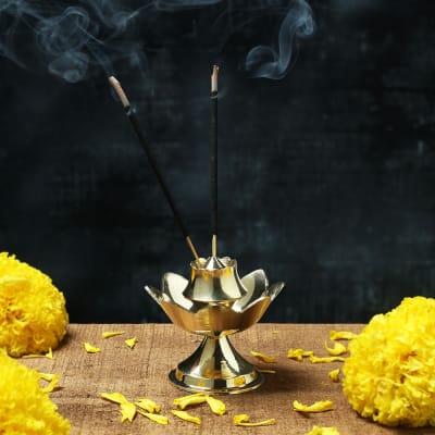 Buy/Send Agardaan Kamaldeep in Brass Online | IGP | JVS1189094