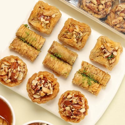 Buy/Send Assorted Baklava Online | IGP | JVS1196055