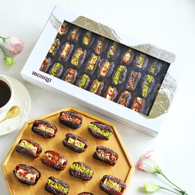 Buy/Send Assorted Stuffed Dates 700 Gm Online | IGP | JVS1270840