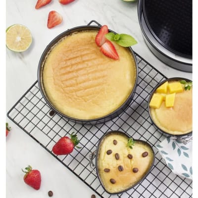 Buy/Send Baking Tray - Metal - Clip Closure - Single Piece Online | IGP ...