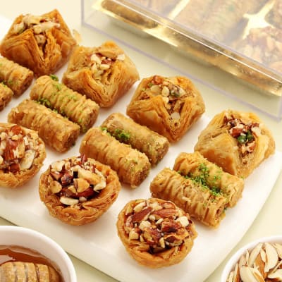 Baklava Sweet 300 gm : Gift/Send Gourmet Gifts Online J11116169 |IGP.com