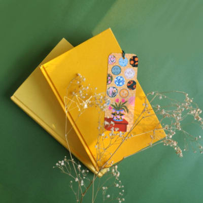 Buy/Send Bookmark - The Happy Corner - Single Piece Online | IGP ...