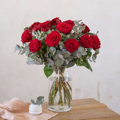 Buy/Send Bouquet of 12 red roses Online | IGP | NID1339010