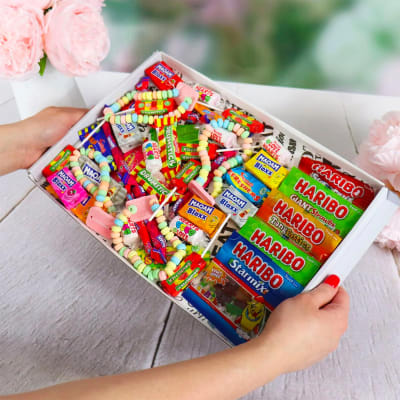 Buy/Send Chewy Sweets Letterbox Gift Hamper Online | IGP | JVS1270367