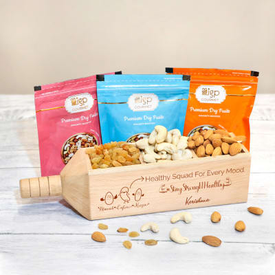 Buy/Send Dry Fruits with Personalized Wooden Holder Online | IGP ...