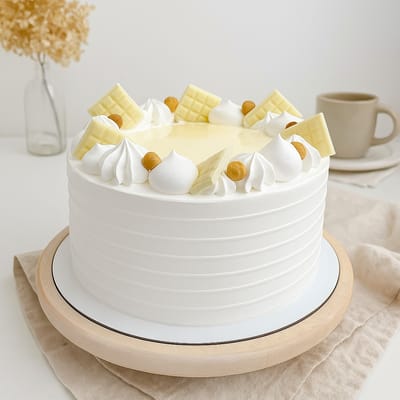 Buy/Send Elegant Eggless Vanilla Delight Cake (1 Kg) Online | IGP ...