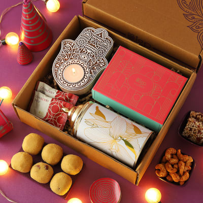 Festive Cheer Diwali Gift Hamper: Gift/Send Diwali Gifts Online ...