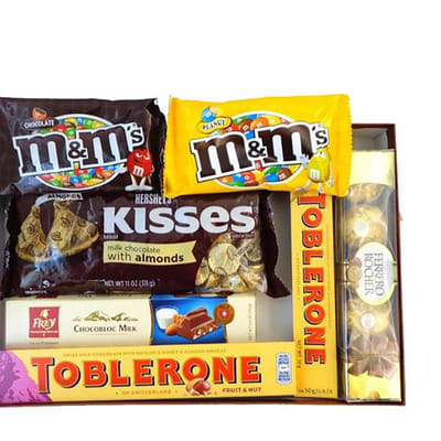 Floating chocos: Gift/Send USA Gifts Online JVS1204415 |IGP.com
