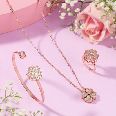 Buy/Send Floral Heart Rose Gold Gift Set Online | IGP | JVS1201415