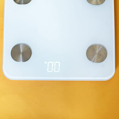 Buy/Send Goqii Essential Smart Scale Online | IGP | M11146850