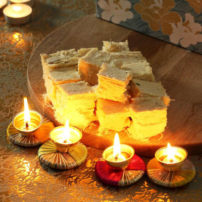 Buy/Send Handmade Diya Set with Soan Papdi Online | IGP | J11107525