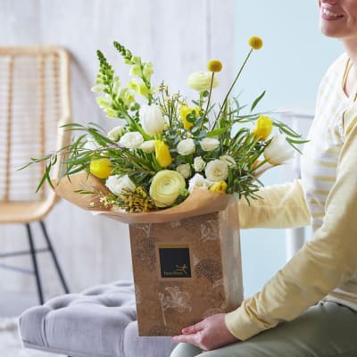 Buy/Send Joyous Spring Tulip Bouquet Online | IGP | ID1282876