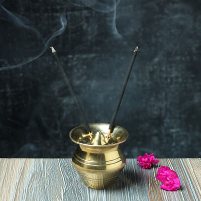 Buy/Send Kalash Agarbatti Stand in Golden Brass Finish Online | IGP ...