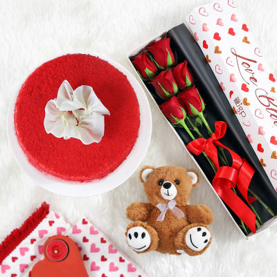 Buy/Send Love Bloom Box Online | IGP | JVS1203177