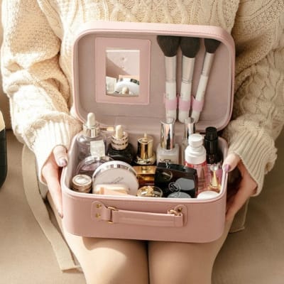 Buy/Send Makeup Organizer Suitcase Single Piece Online | IGP | JVS1218030