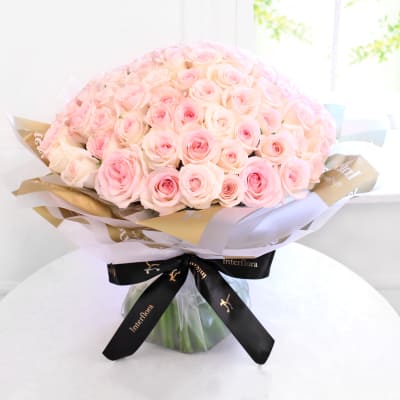 Order Memorable Bunch of 100 Emma Roses Online at Best Price, Free ...