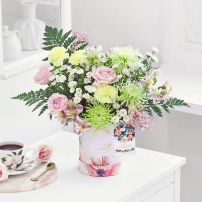 Minted Blush: Gift/Send Interflora Gifts Online JVS1276458 |IGP.com