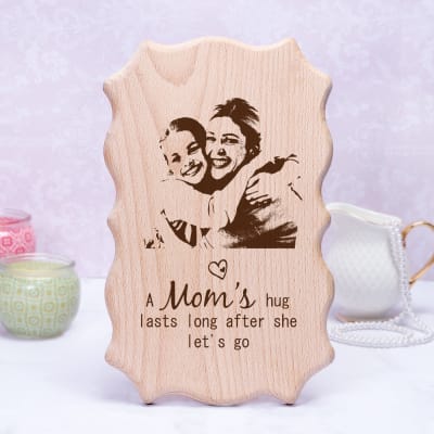 Mom's Hug Personalized Wooden Photo Frame: Gift/Send Home and Living ...