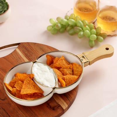 Buy/Send Munch Away Chip N Dip Platter White Online | IGP | JVS1201077