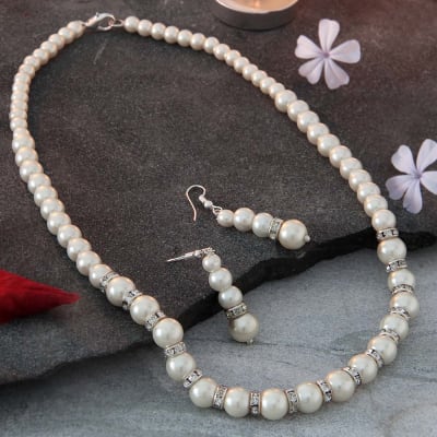 Buy/Send Pearl Set Online | IGP | J11004745