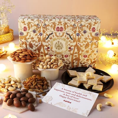 Premium Dry Fruits And Sweets Personalized Diwali Hamper: Gift/Send ...