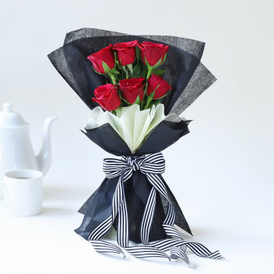 Buy/Send Ravishing Red Roses Bouquet Online | IGP | JVS1203374