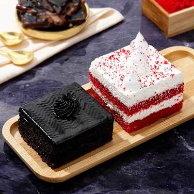 Buy/Send Red Velvet & Truffle Pastry Combo Online | IGP | JVS1420457