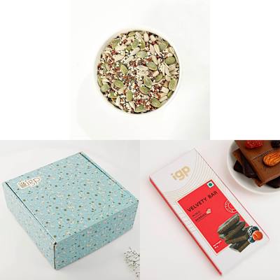 Sample Bar Hamper: Gift/Send Food Gifts Online JVS1417527 |IGP.com