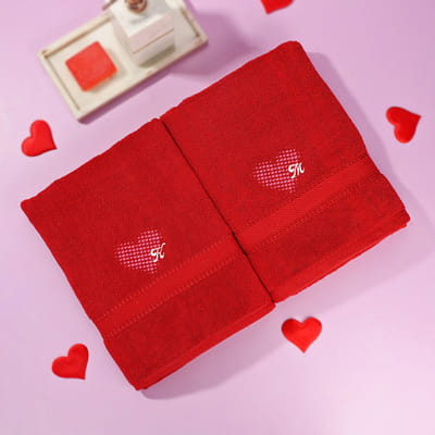 Buy/Send Set of 2 Personalized Red Bath Towels Online | IGP | JVS1200471